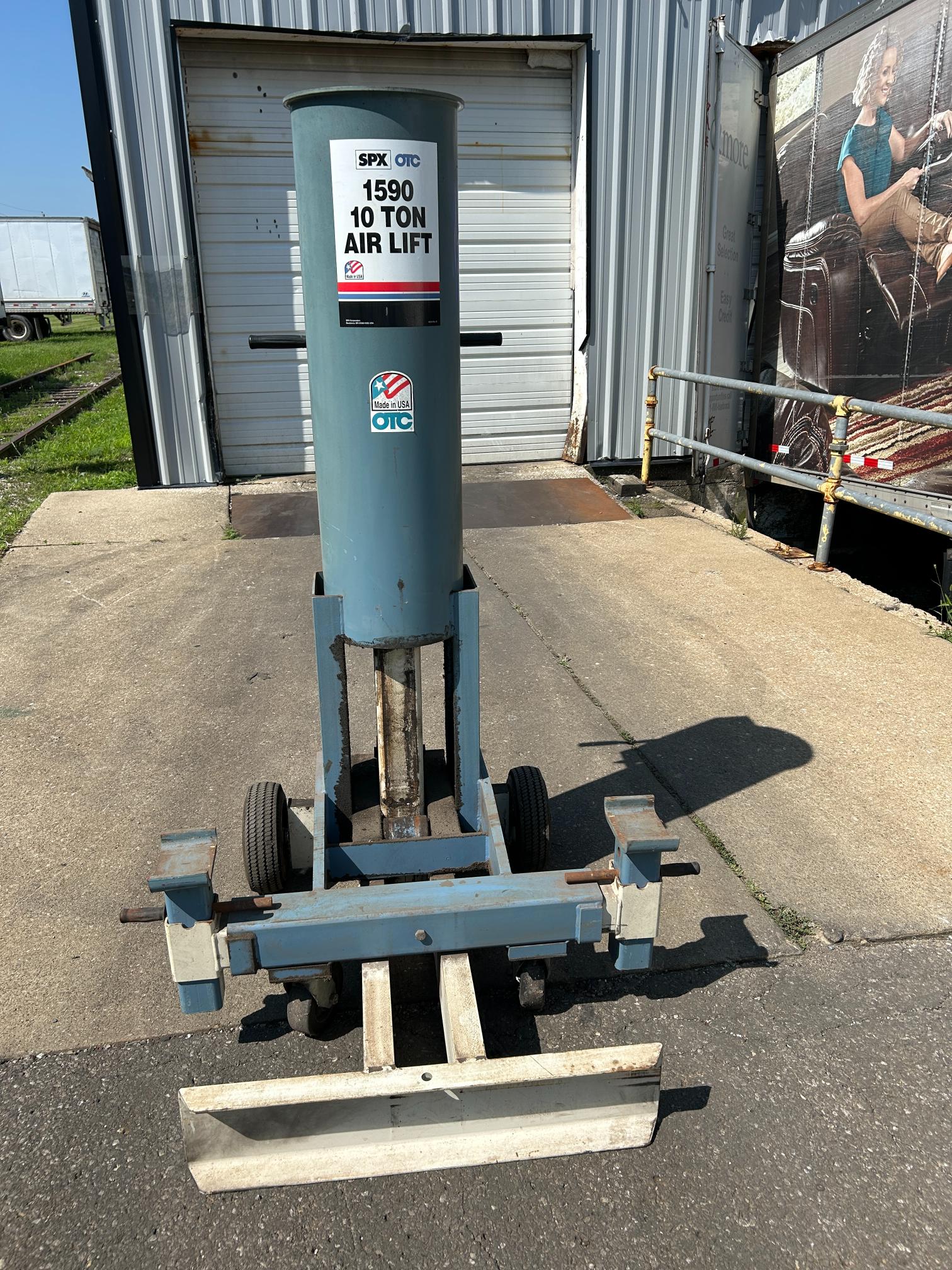 SPX OTC 1590 10 Ton Air Lift Heavy Duty Bumper Jack