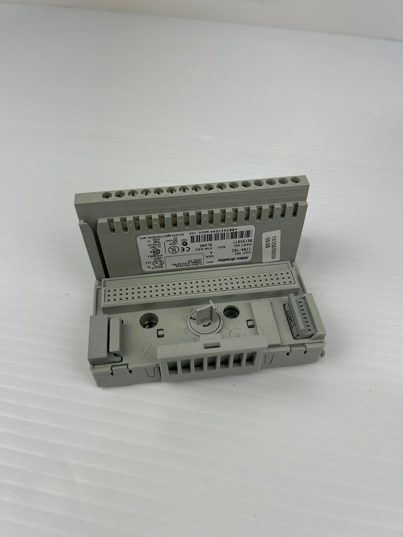 Allen Bradley 1794-TB2 Terminal Base Series A