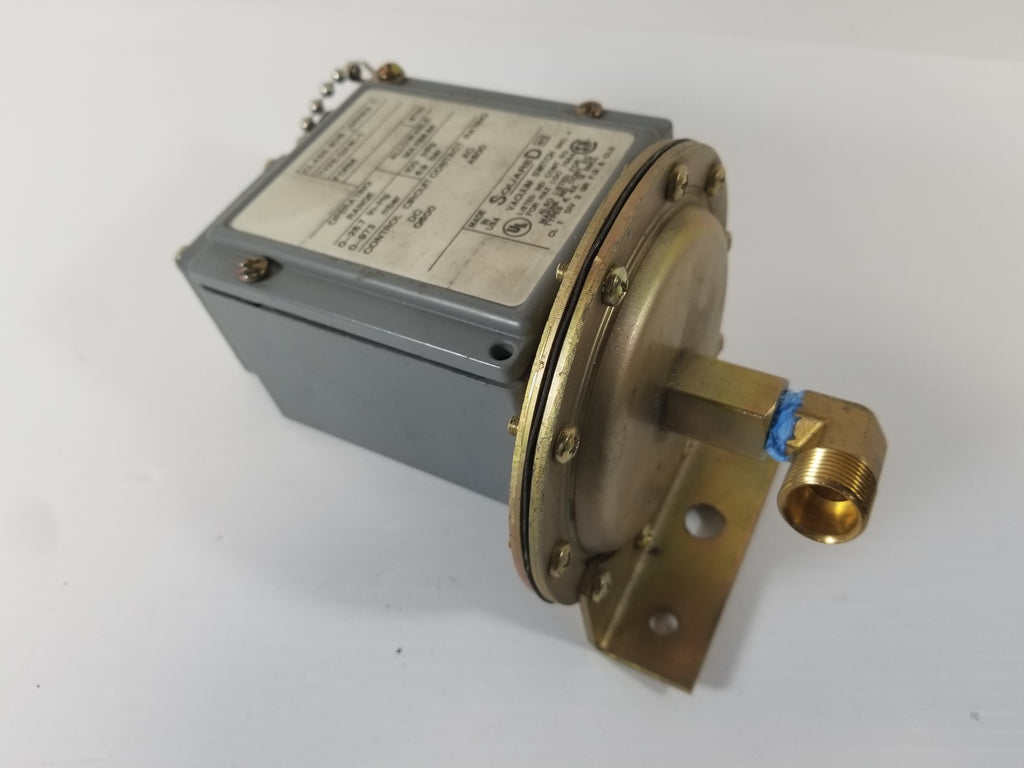 Square D GAW-1 Pressure Switch – Metal Logics, Inc.